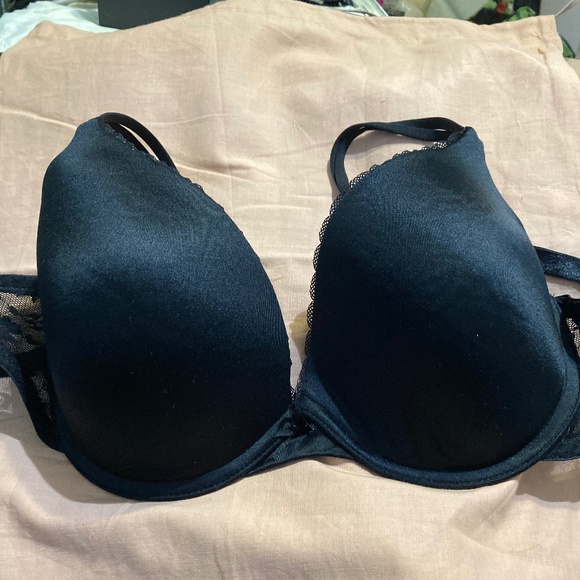 Dkny | Intimates & Sleepwear | Dkny Black Pushup 34d Bra With Lace ...